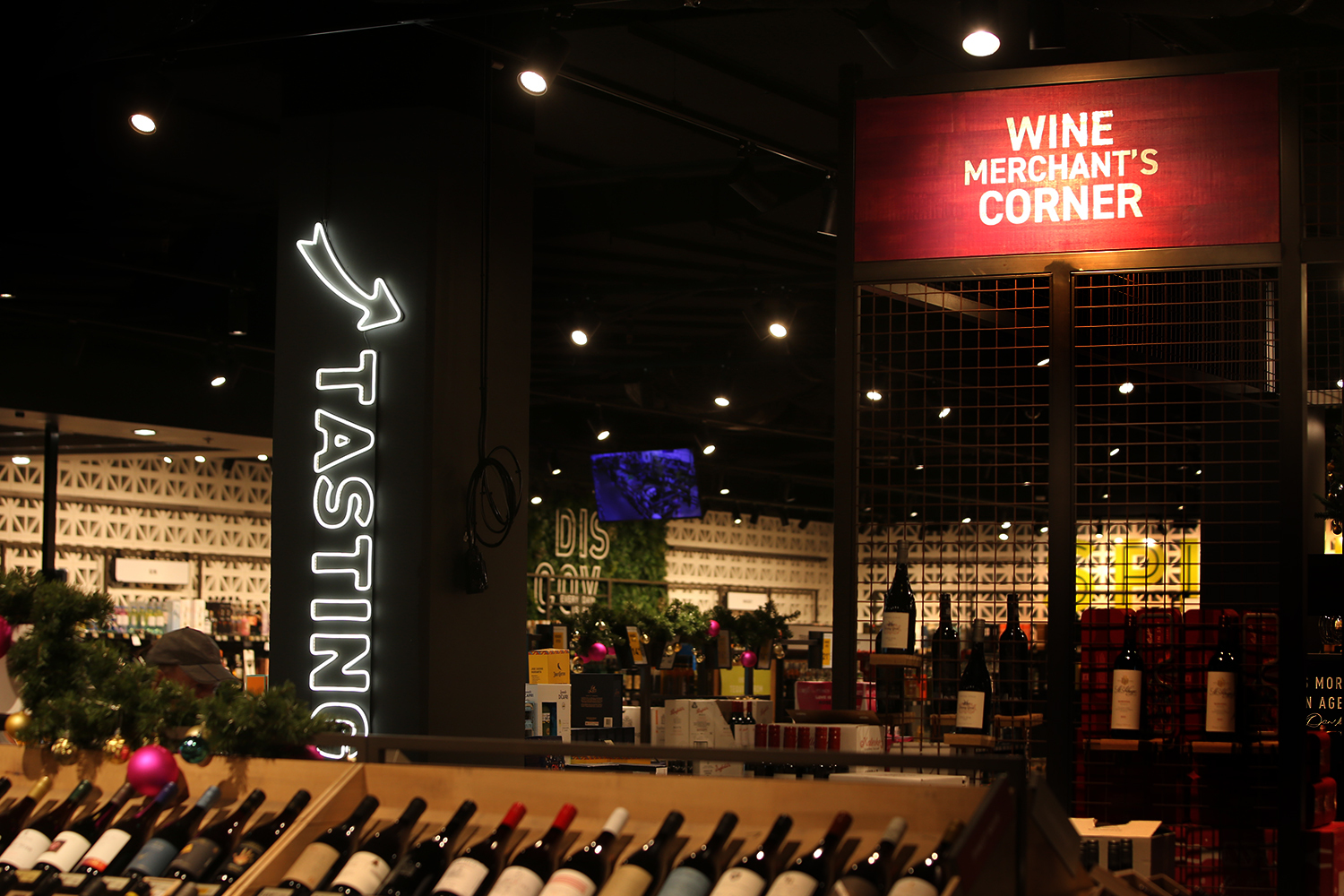 Dan Murphy's Double Bay | Trend Lighting